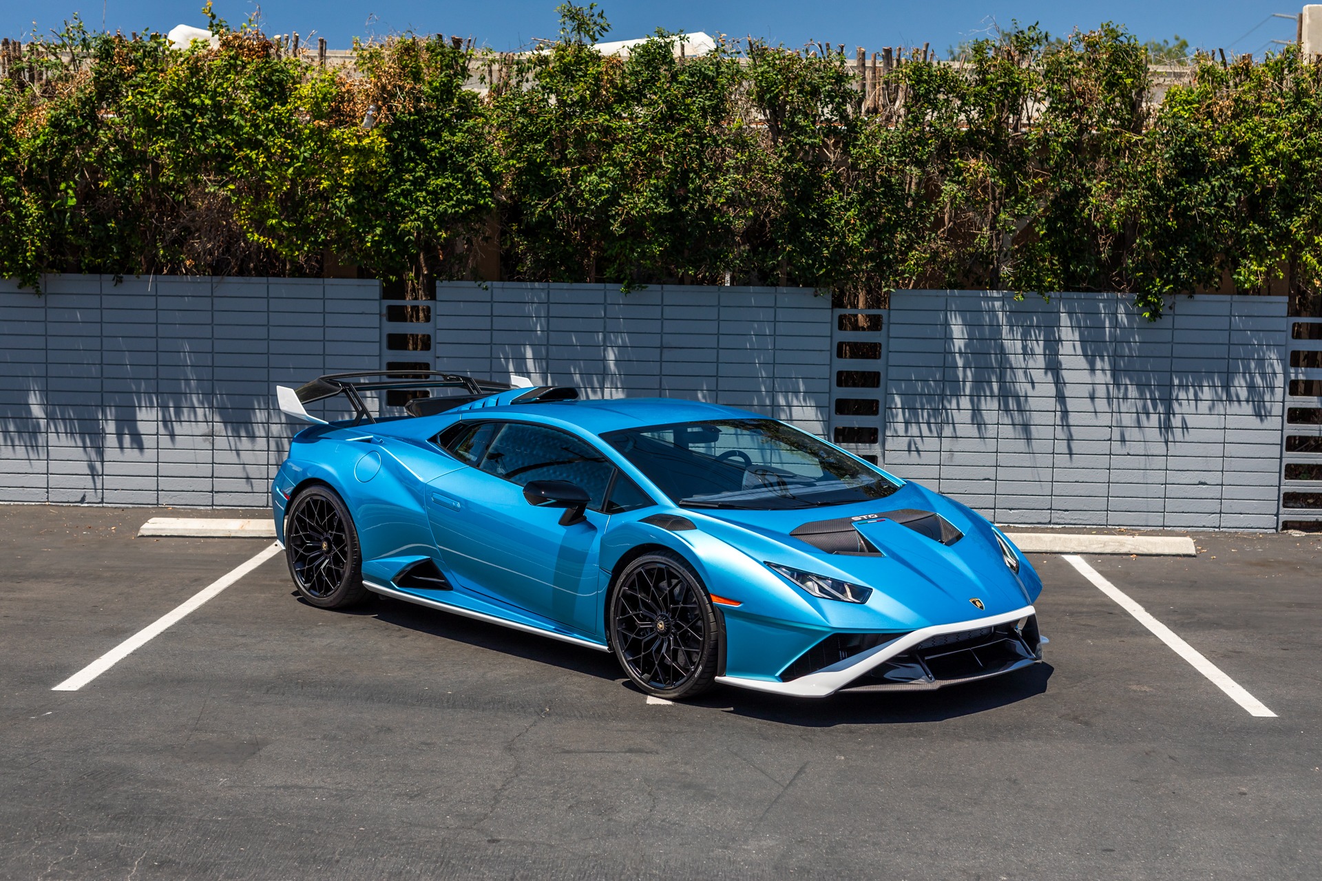 2022 Lamborghini Huracan Sto Price