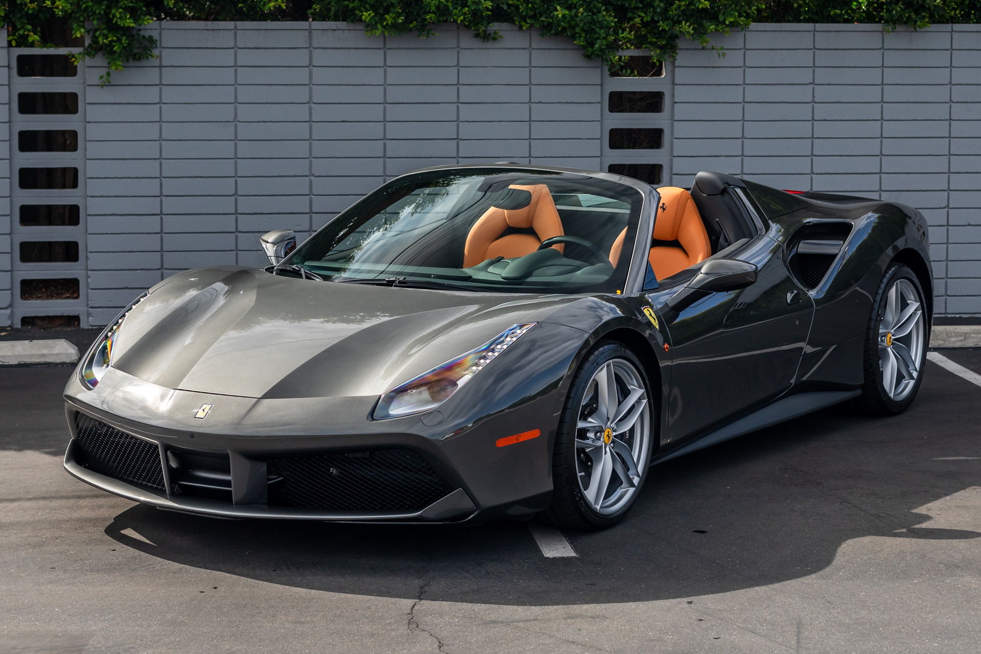 Used 2018 Ferrari 488 Spider For Sale (Sold) | iLusso Palm Beach Stock ...