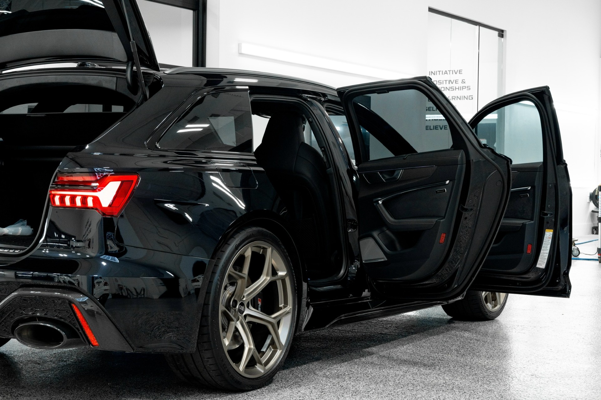 Used 2024 Audi RS 6 Avant Bronze Edition 4.0T quattro Avant performance ...