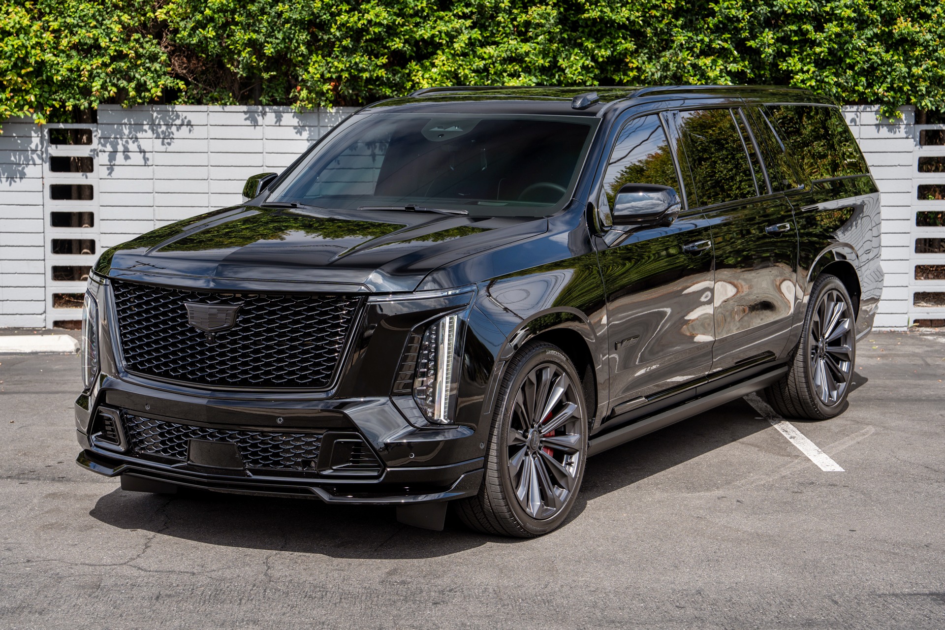 Used 2025 Cadillac Escalade-V ESV EXECUTIVE For Sale (Sold) | iLusso ...